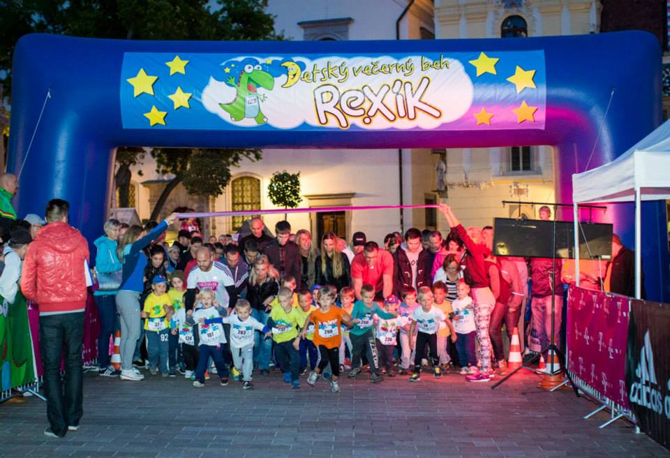 Detský večerný beh Rexík | SDEŤMI.com