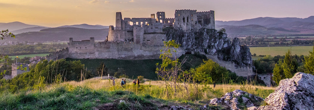 Slovania na hrade Beckov | SDEŤMI.com